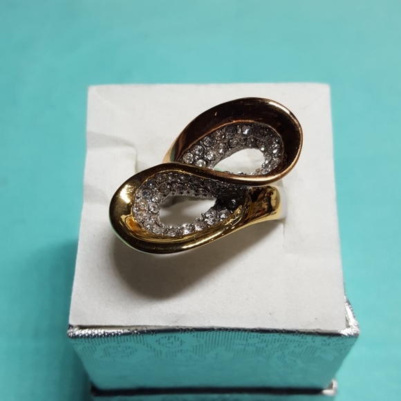 Fashion Jewelry | Jewelry | Austrian Crystal Ring | Poshmark
